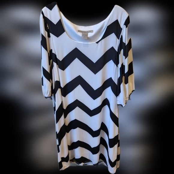 Amanda Charles | Dresses | Amanda Charles Chevron Pattern Stretch Dress ...